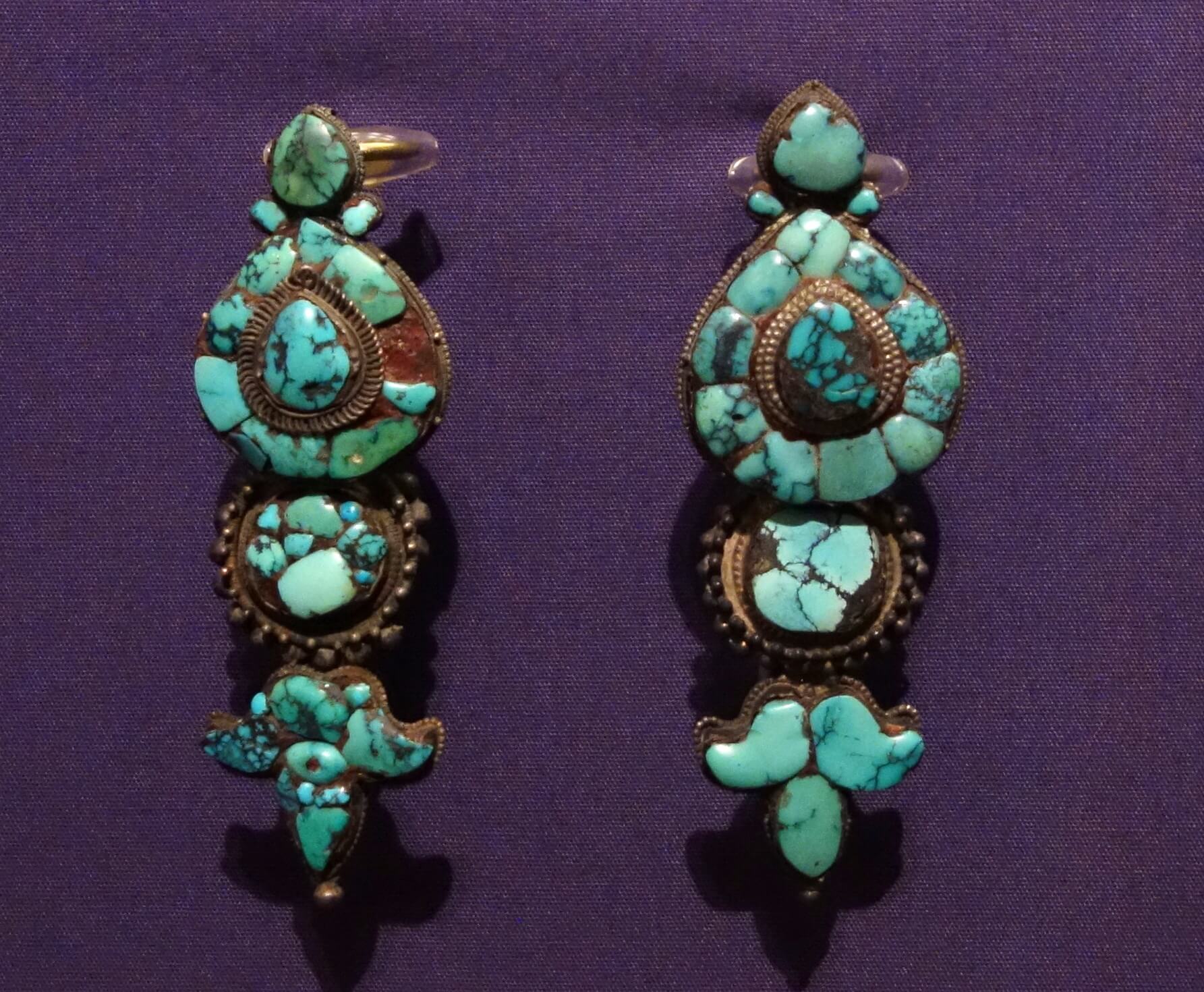 Turquoise Earrings: A Guide