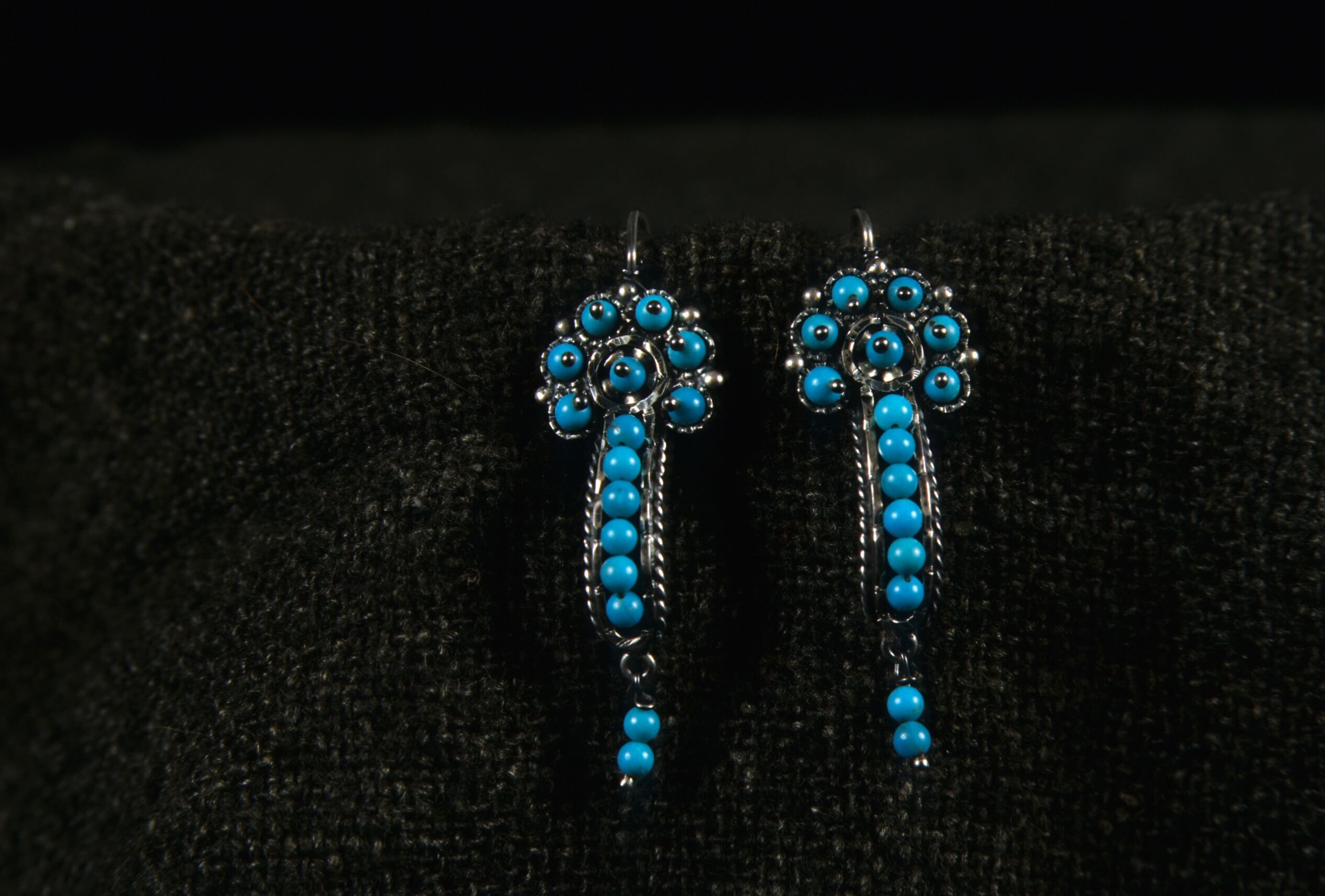 Turquoise Earrings: A Guide